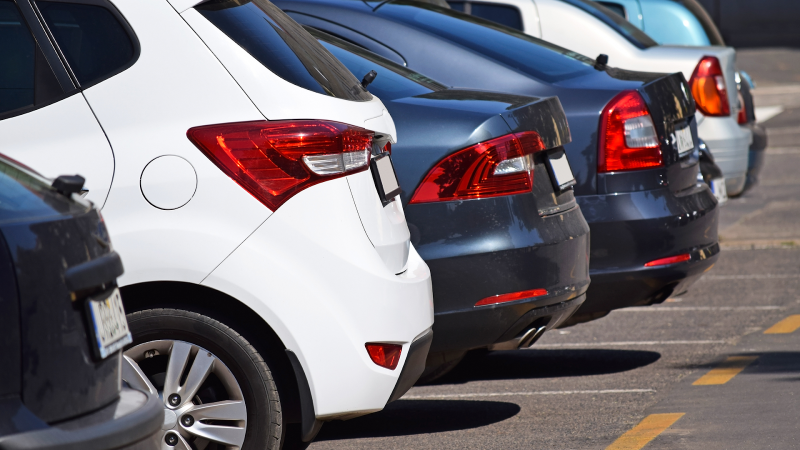 15 Tips For Staying Safe In A Parking Lot | Securelion Security